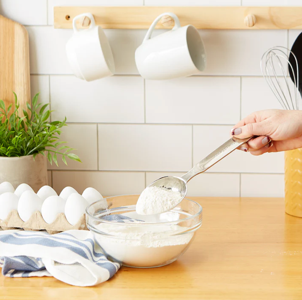 OVAL MEASURING SCOOP - 1/4 CUP – i Leoni